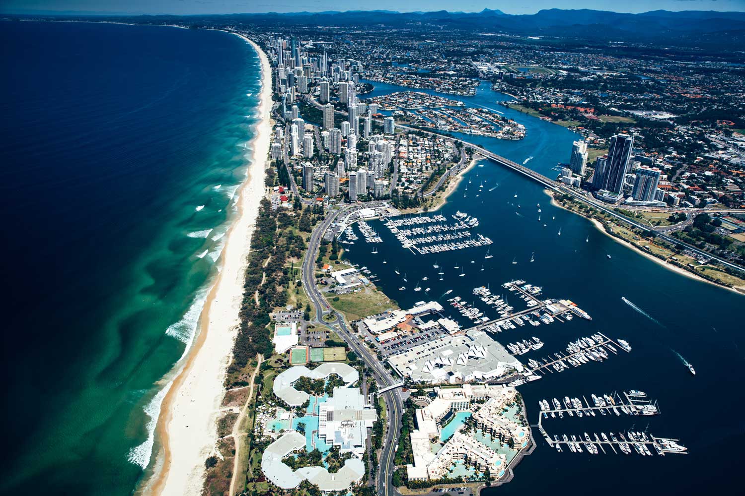 Family-friendly Broadwater cruise for New Year's Eve - G:link